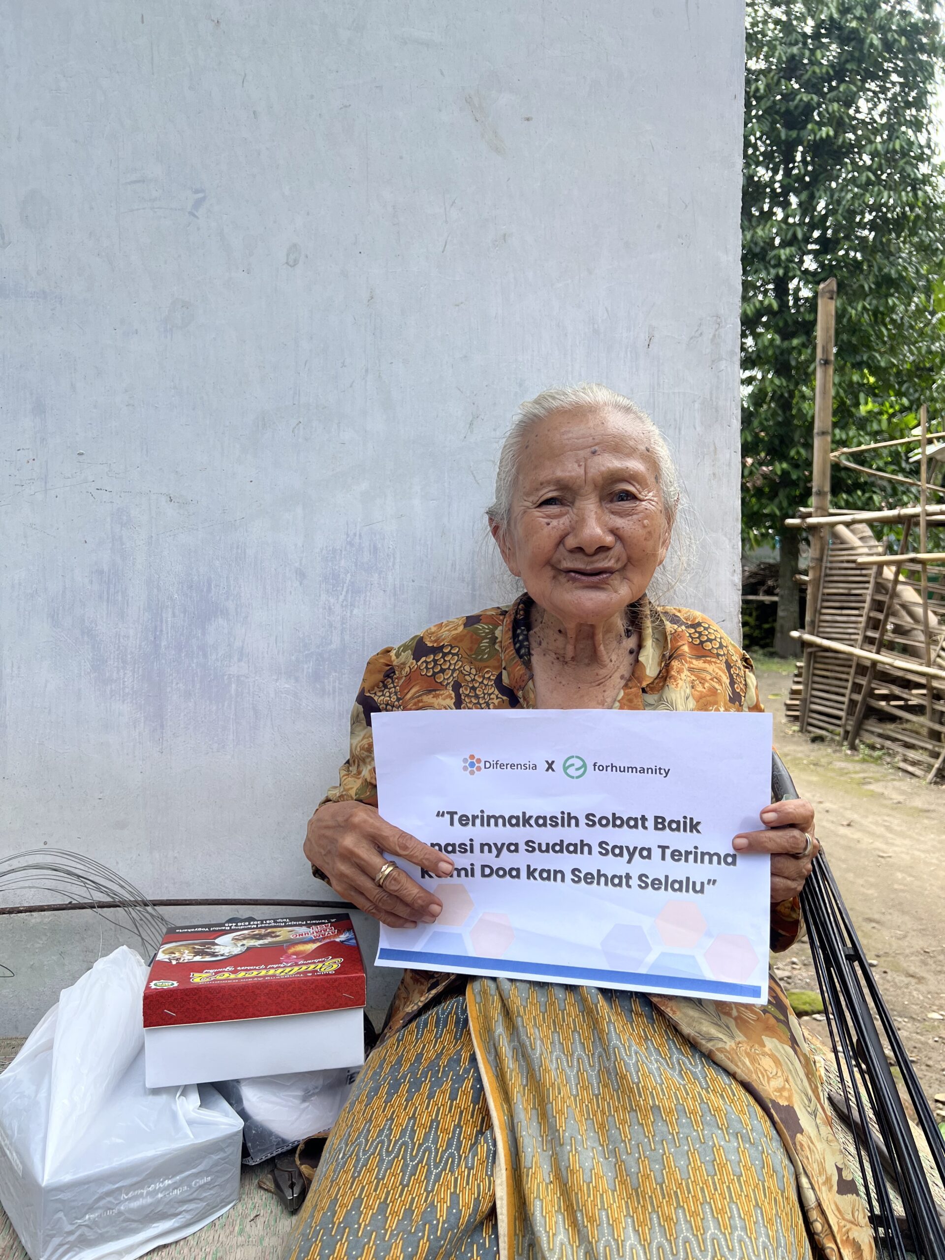 Campaign - Hidup Sepi dengan Sabar, Kisah Mbah Kaliyem di Masa Tuanya | Forhumanity.id
